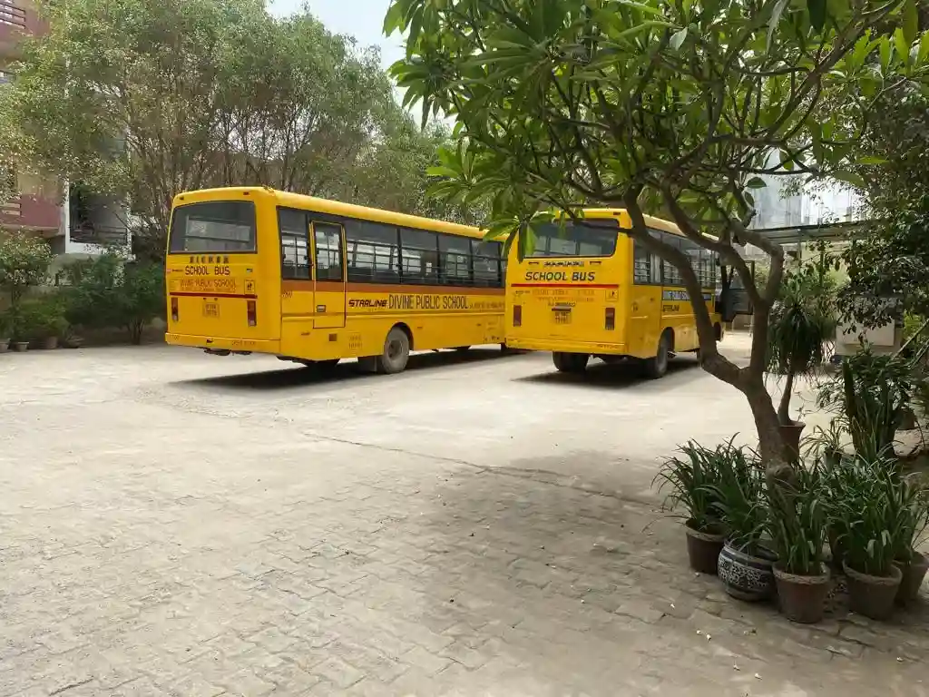 Divine Public School, Sector 101 Photos