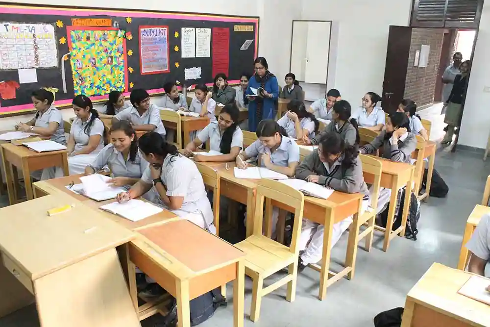 Amity International School, Delhi Photos