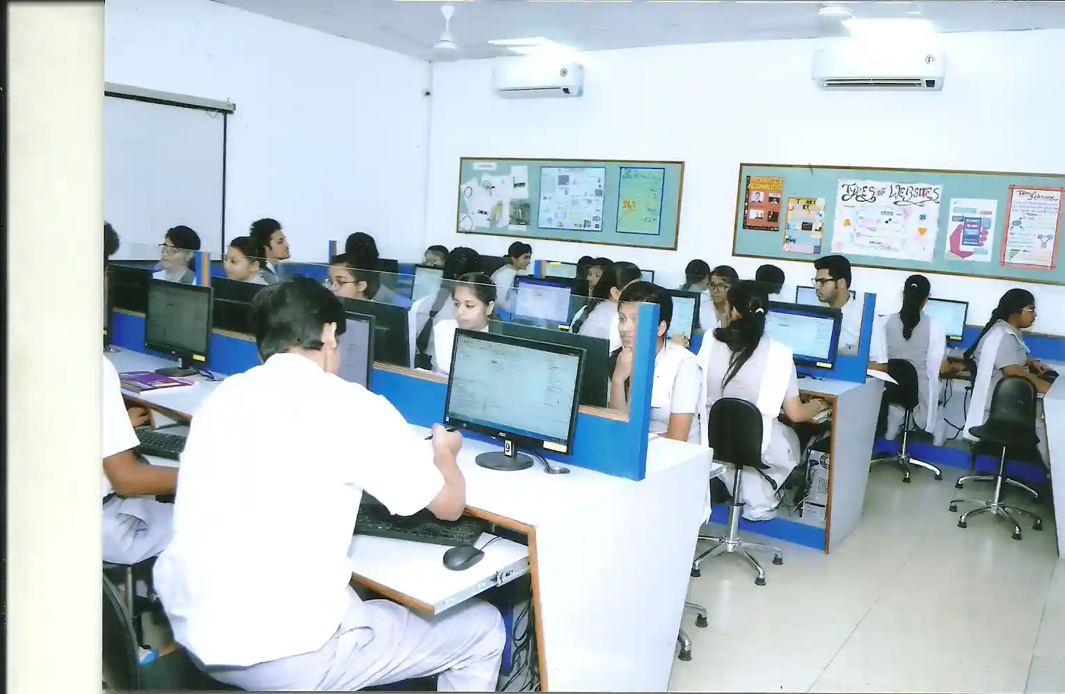 Mother's Global School (Mgs), Preet Vihar Photos