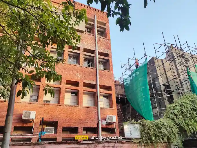 Bharatiya Vidya Bhavan's Mehta Vidyalaya, Kusturba Gandhi Marg Photos