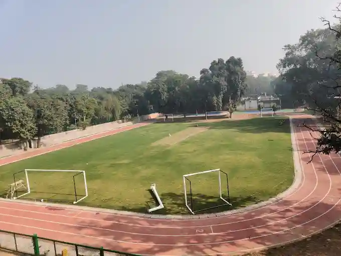 Bharatiya Vidya Bhavan's Mehta Vidyalaya, Kusturba Gandhi Marg Photos