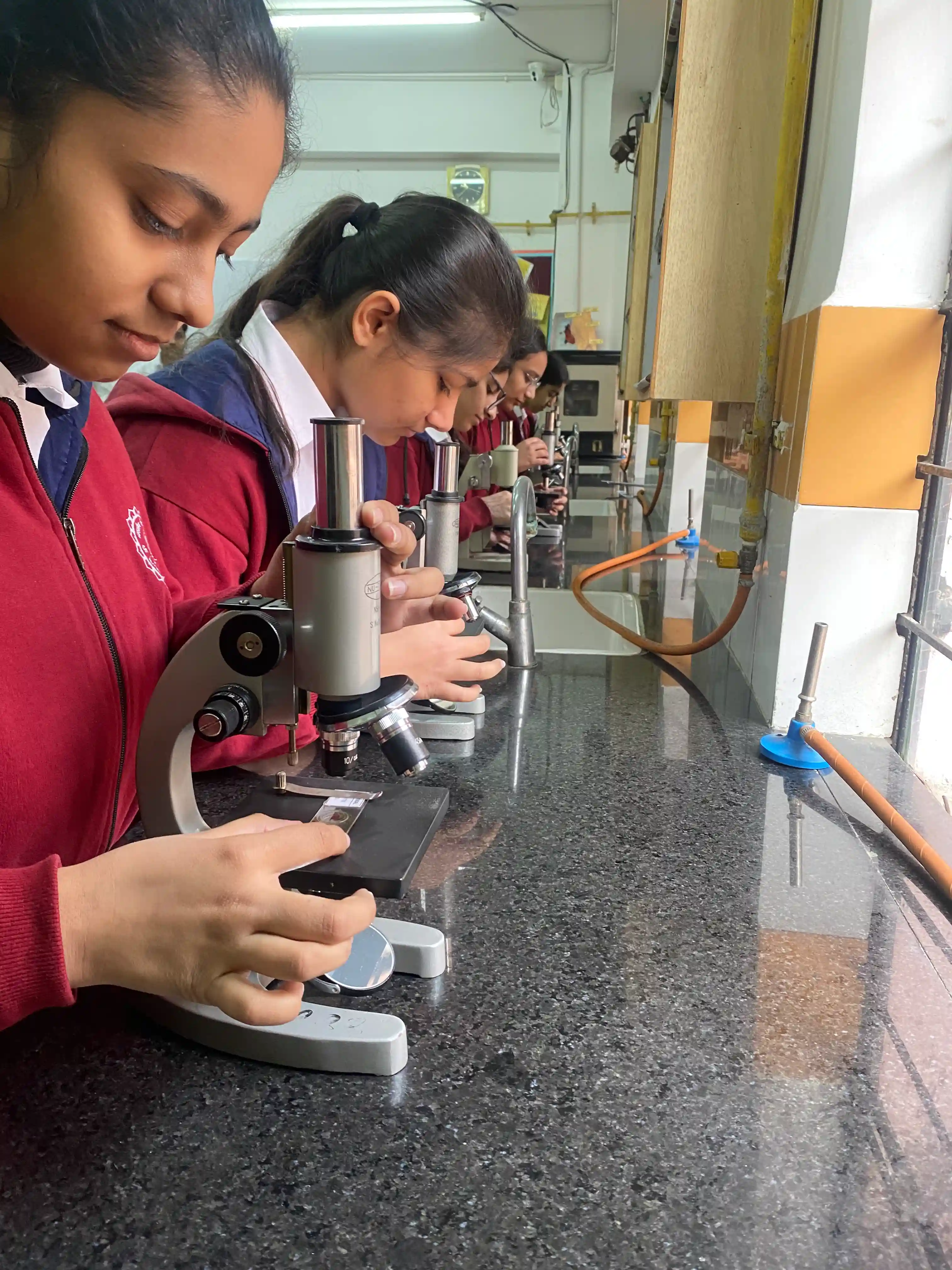Bharatiya Vidya Bhavan's Mehta Vidyalaya, Kusturba Gandhi Marg Photos