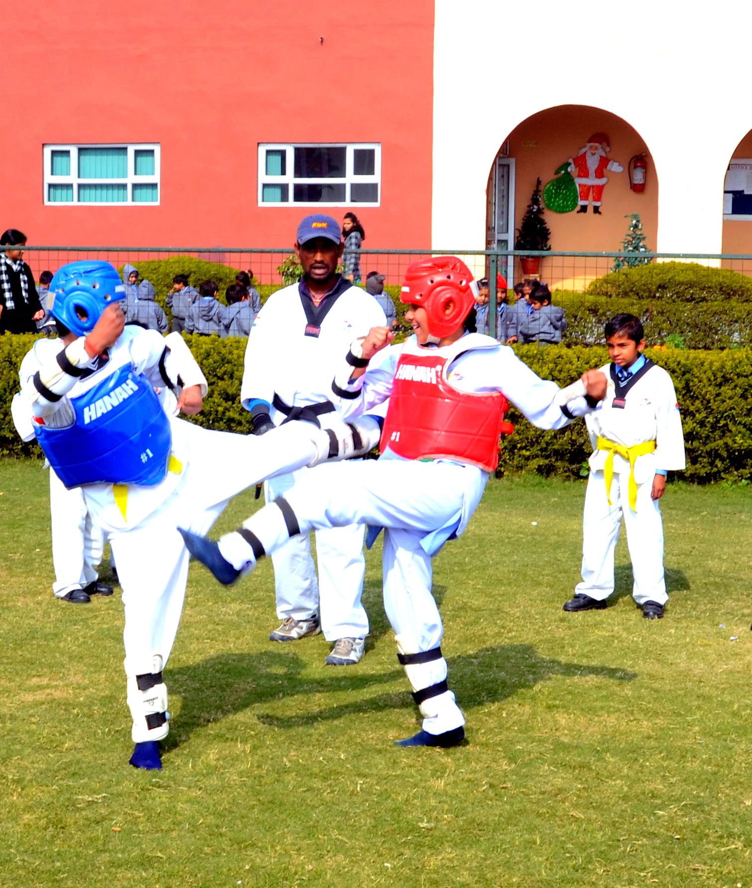 Professor's Global School, Baprola Photos