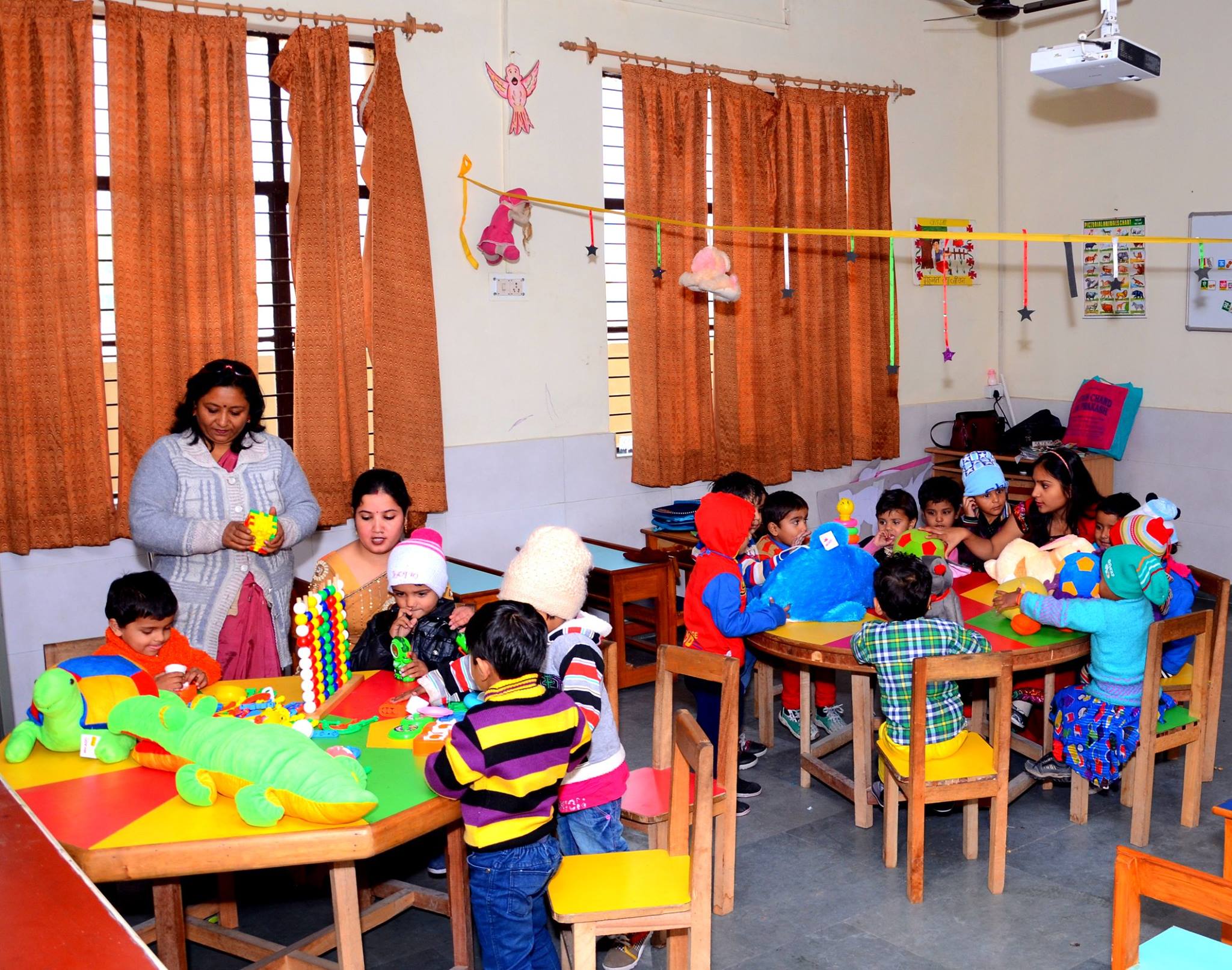Professor's Global School, Baprola Photos