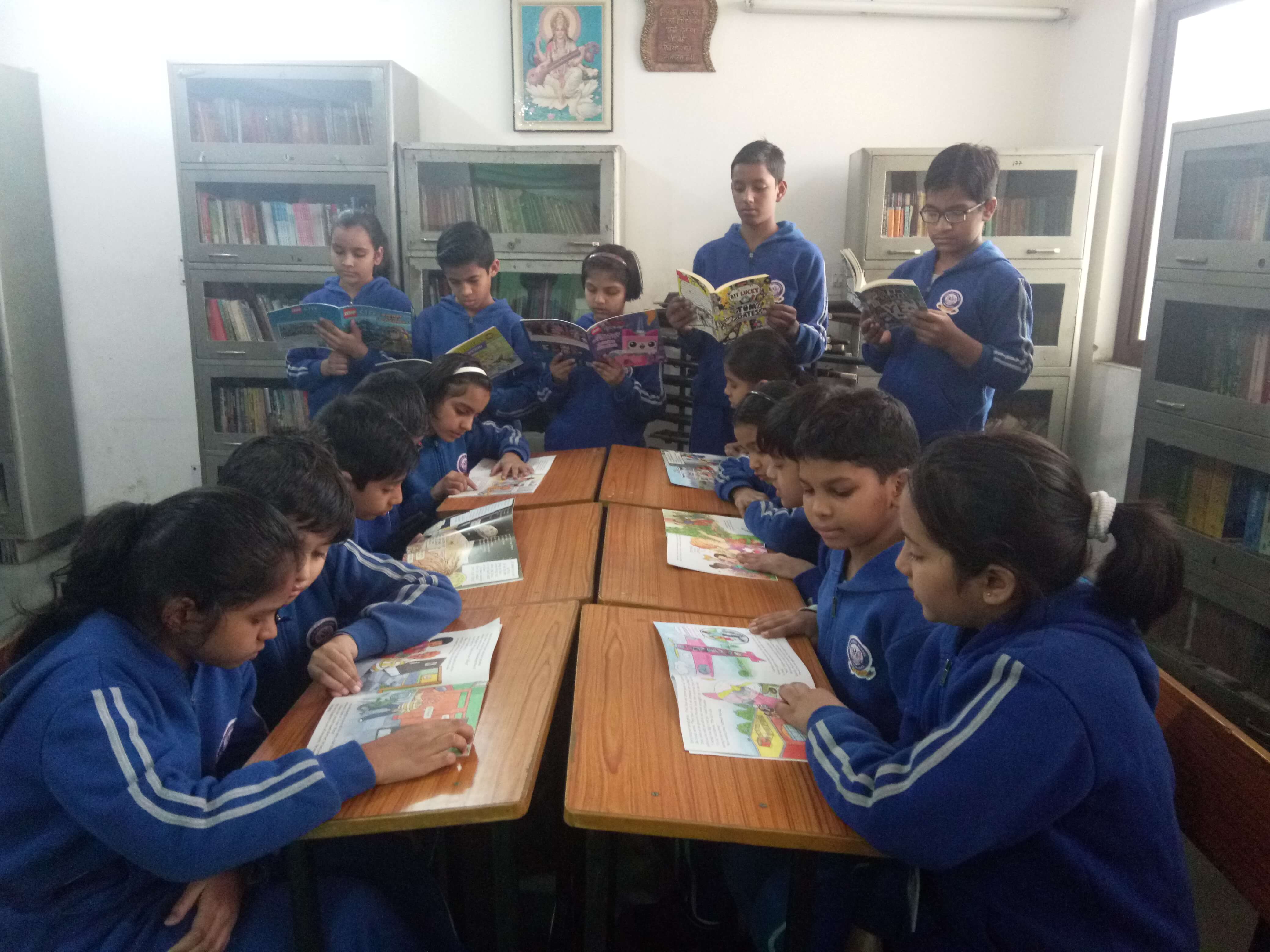 Veer Public School, Kapashera Photos