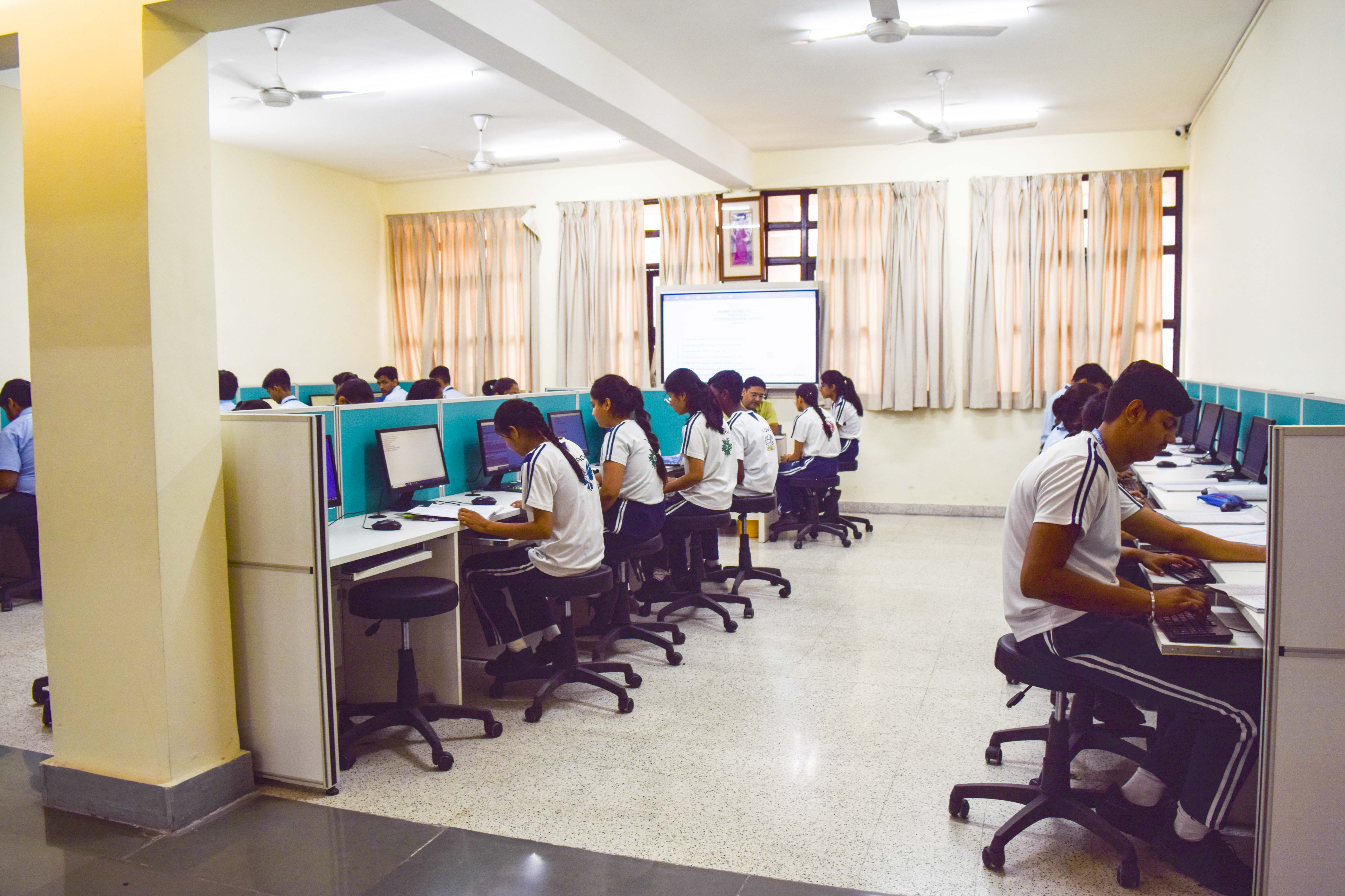 Lancer's Convent School (LCS), Sector 14,Rohini Photos