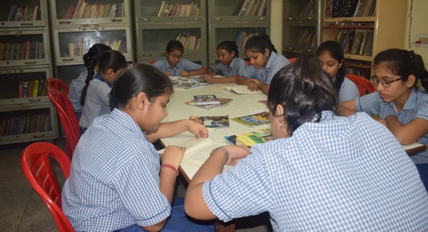 Jagannath International School (JIS), Pushpanjali Enclave,Pitampura Photos