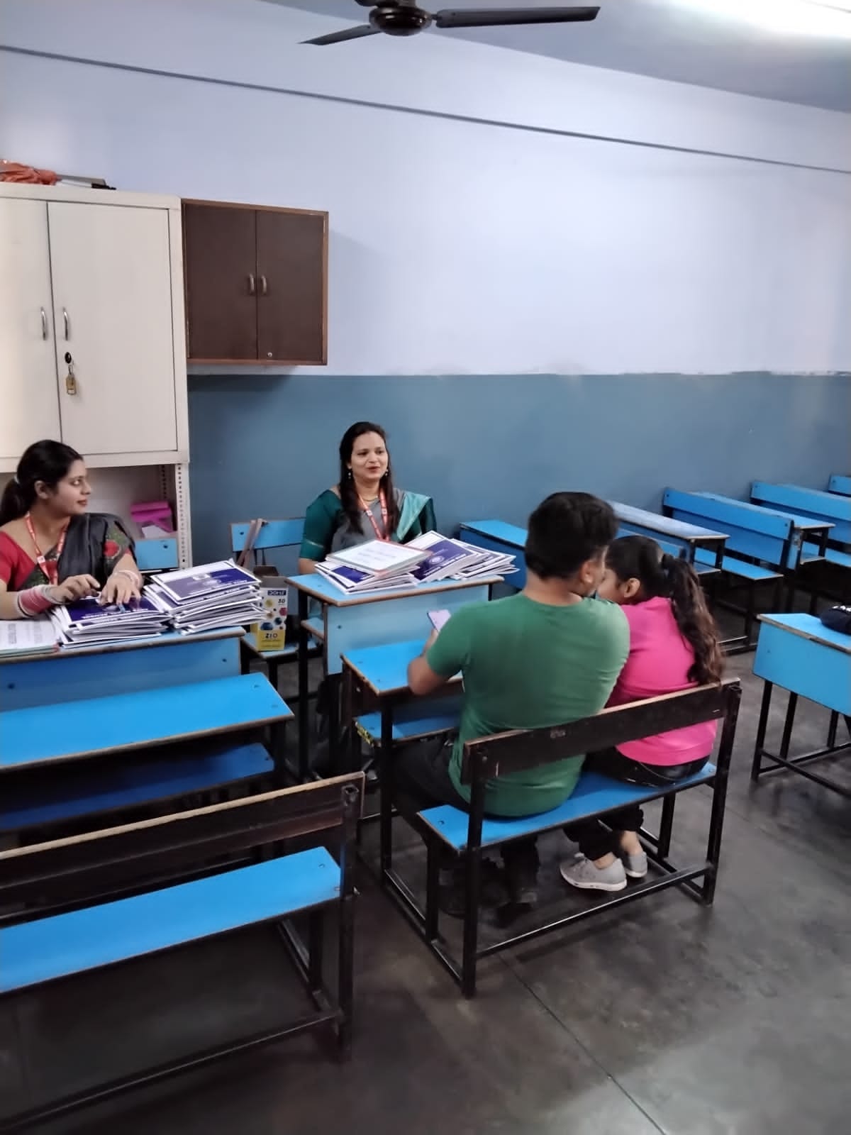 Arya Model School, Adarsh Nagar Photos