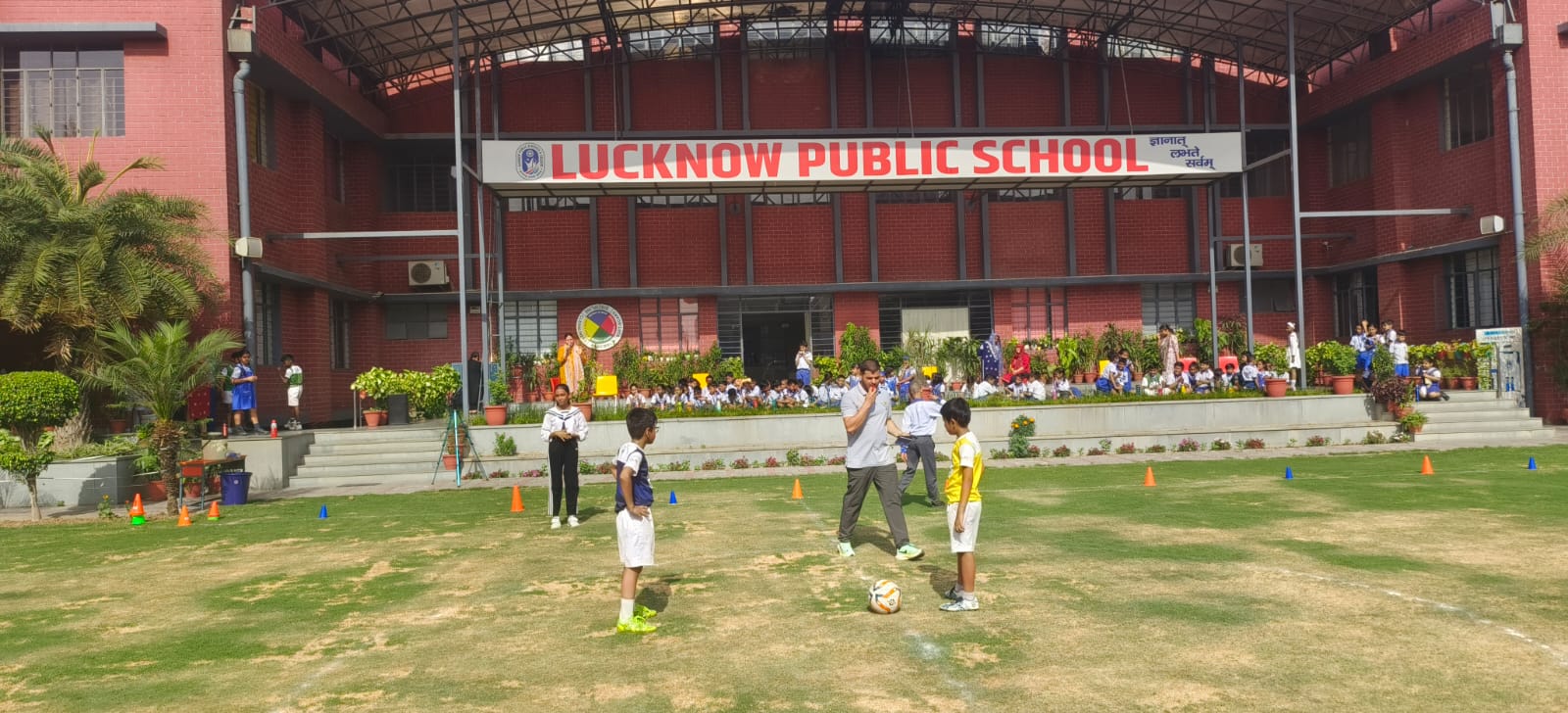 Lucknow Public School (LPS), Sangam Vihar Photos