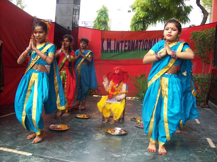 KM International School (KMIS), Hastsal Photos