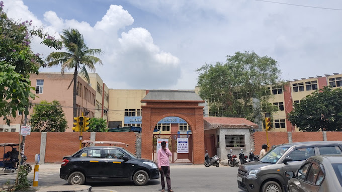 Cambridge Foundation School (CFS), Rajouri Garden Photos
