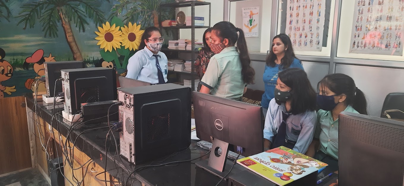 Amazon Public Sr. Sec.School (APS), Sector 56 Photos