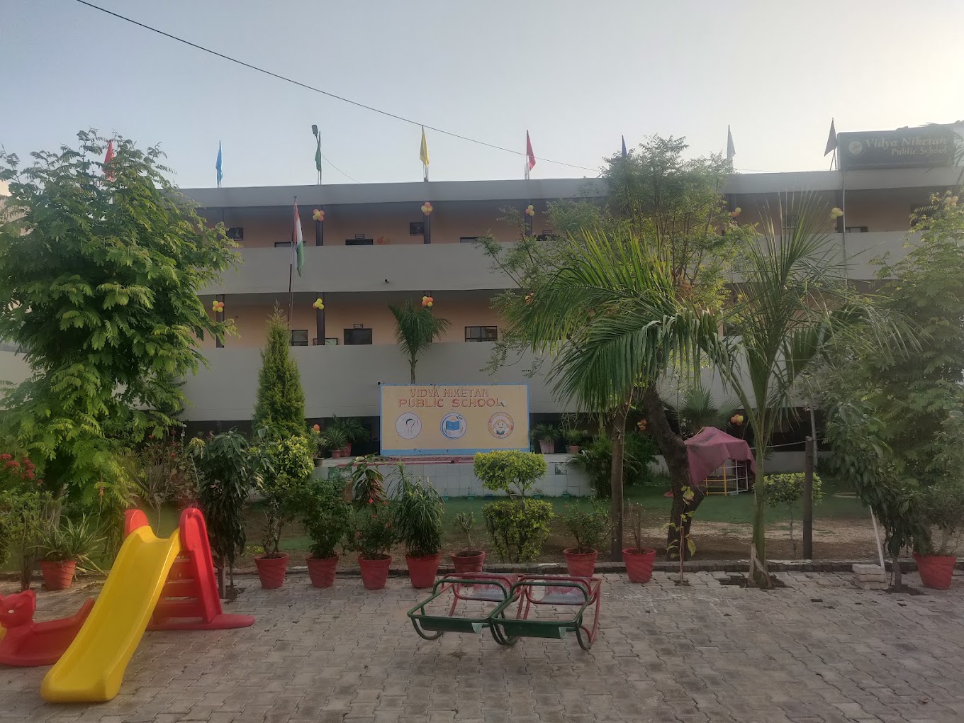 Vidya Niketan Public School (VNPS), Sector 9 Photos