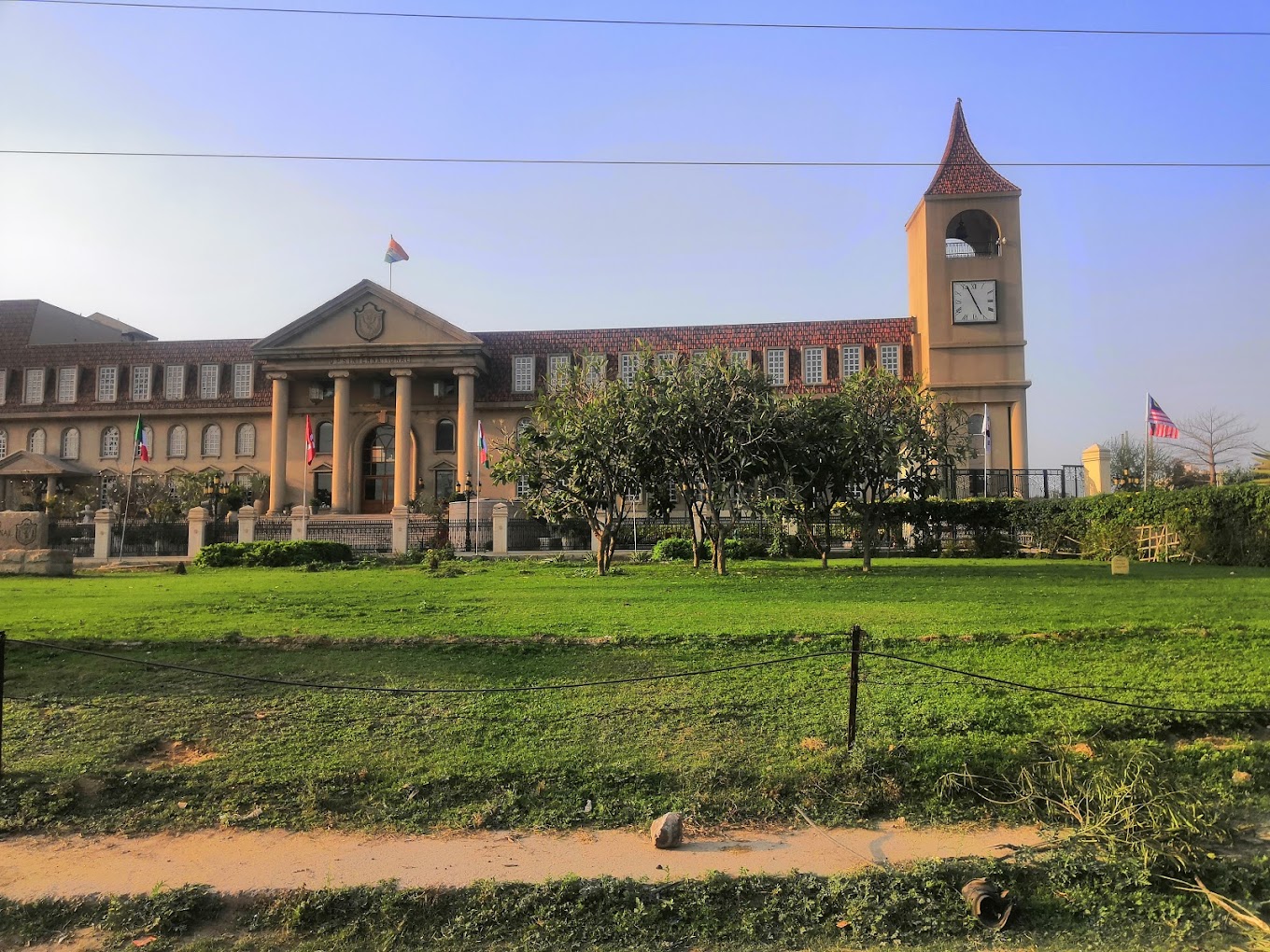 DPS International Edge (DPSI), Sector 50 Photos