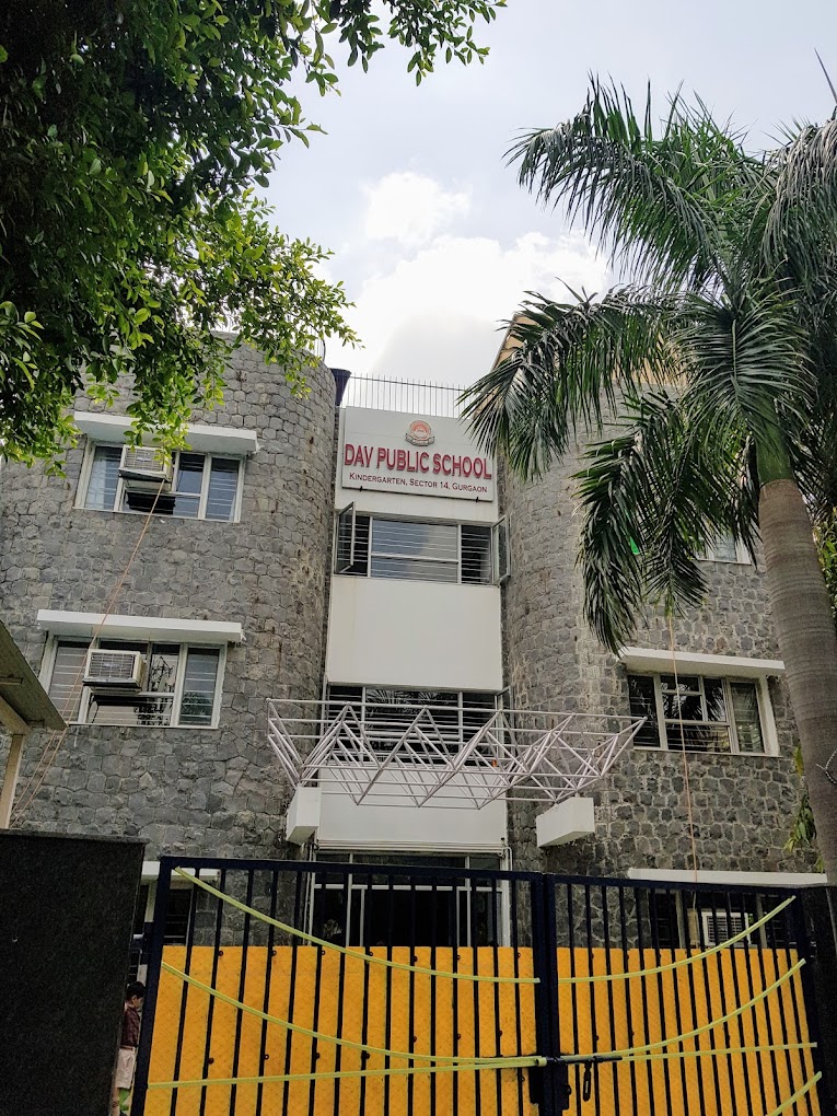 DAV Public School, Sector 14 Photos