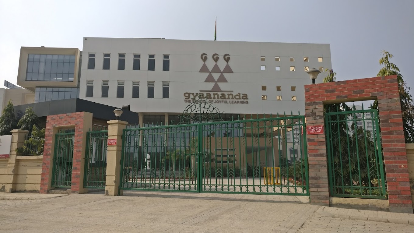 Gyaananda School, Sector 109 Photos