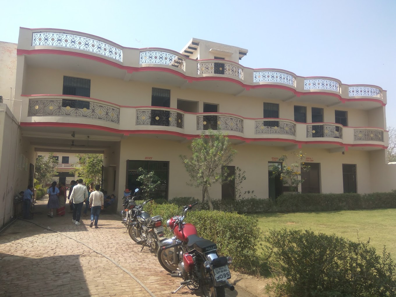 B.R. Modern Public School, Sector 115 Photos