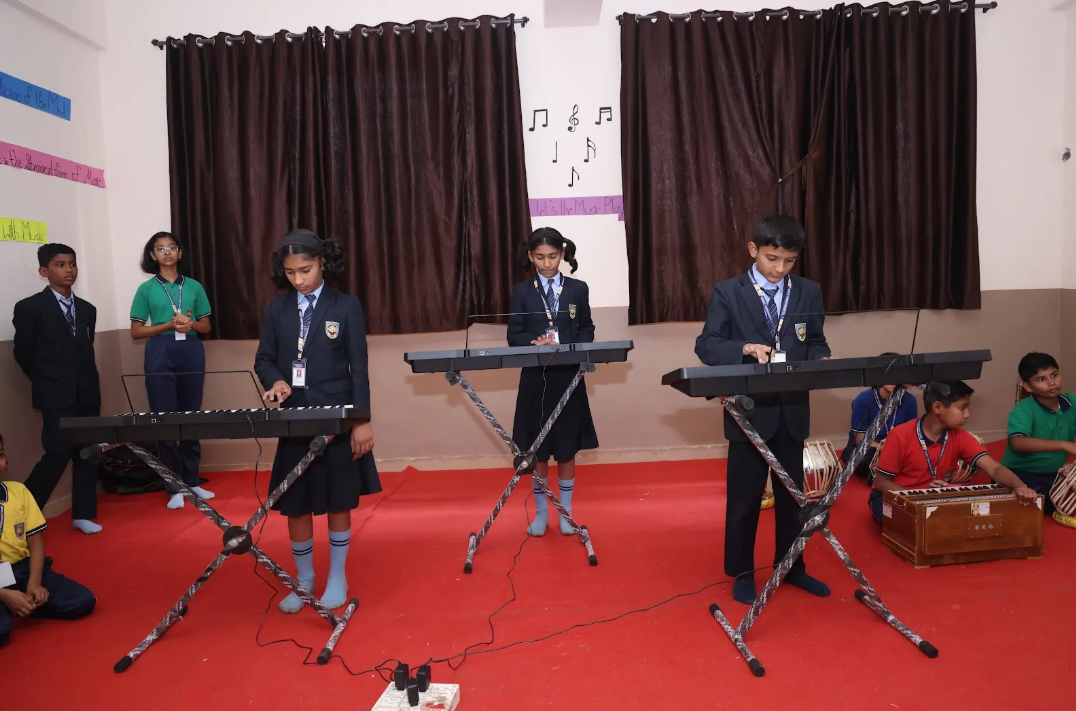 Aditya International School (AIS), Dudulgaon Photos