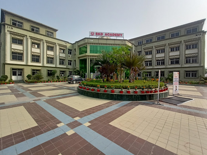 SKD Academy, Lucknow Fees Structure