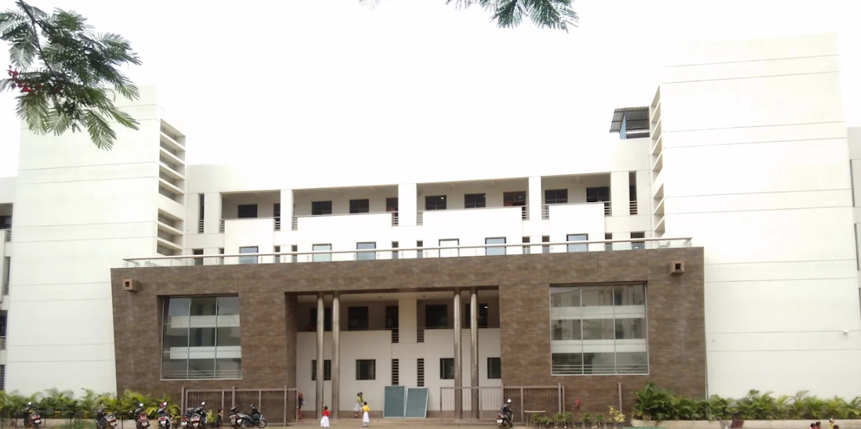 RM Dhariwal English Medium School, Shirur, Pune