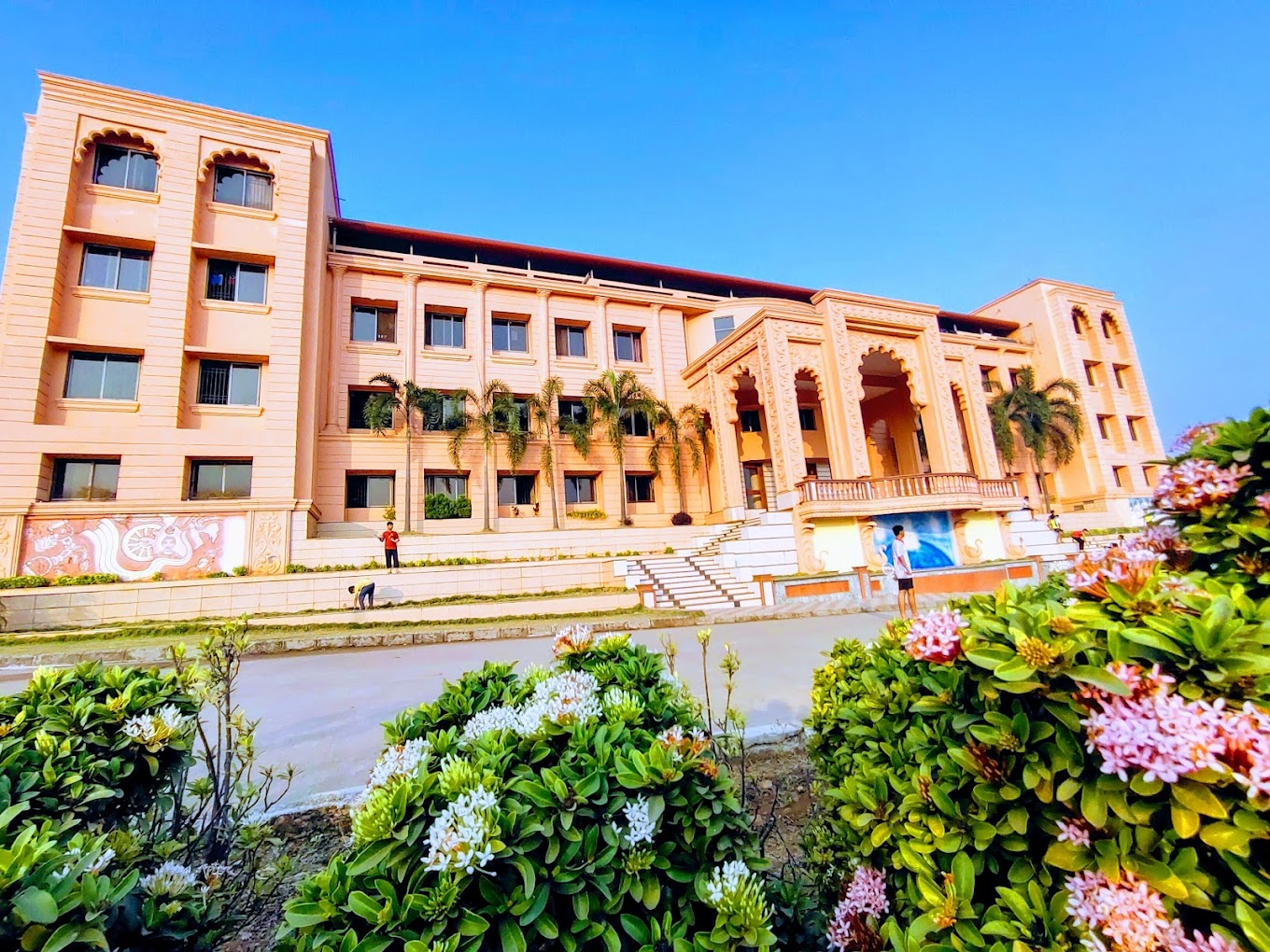 Shree Swaminarayan Gurukul International School (SGIS), Mumbai