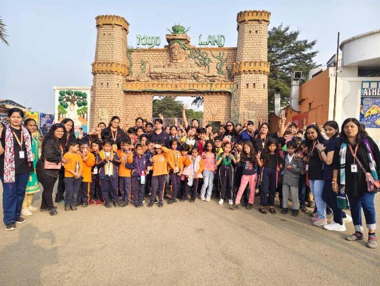 India International School (IIS), Govindpuram Photos