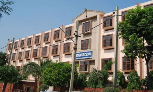 Modern School, Sector 17 Photos