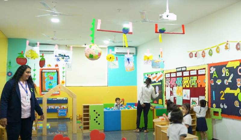 Orchids The International School (OIS), Yari Road Photos