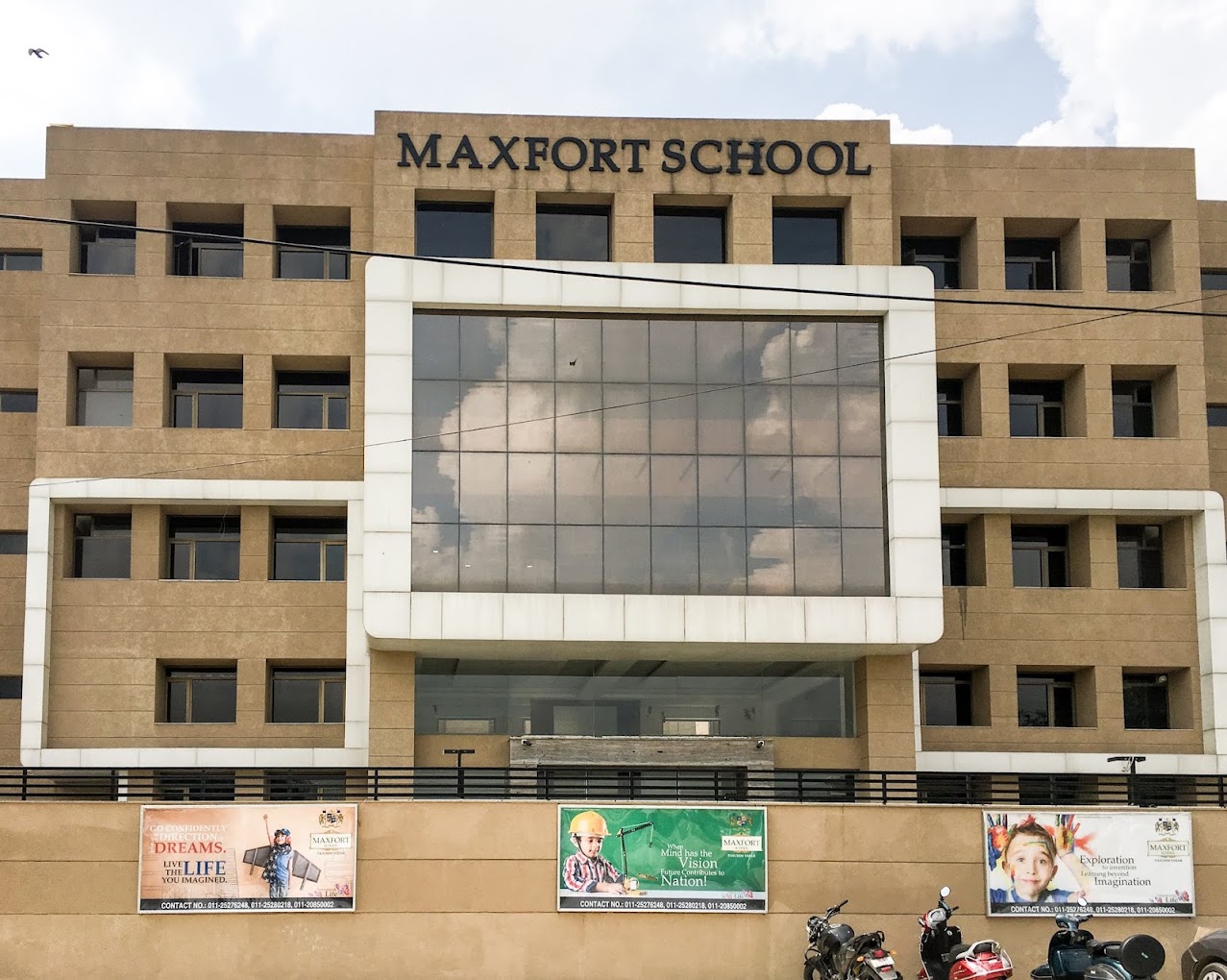 Maxfort School (MS), Paschim Vihar Photos