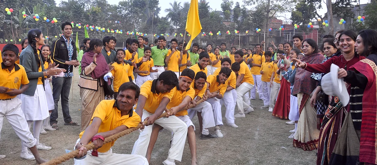 Little Star High School, Bally Photos